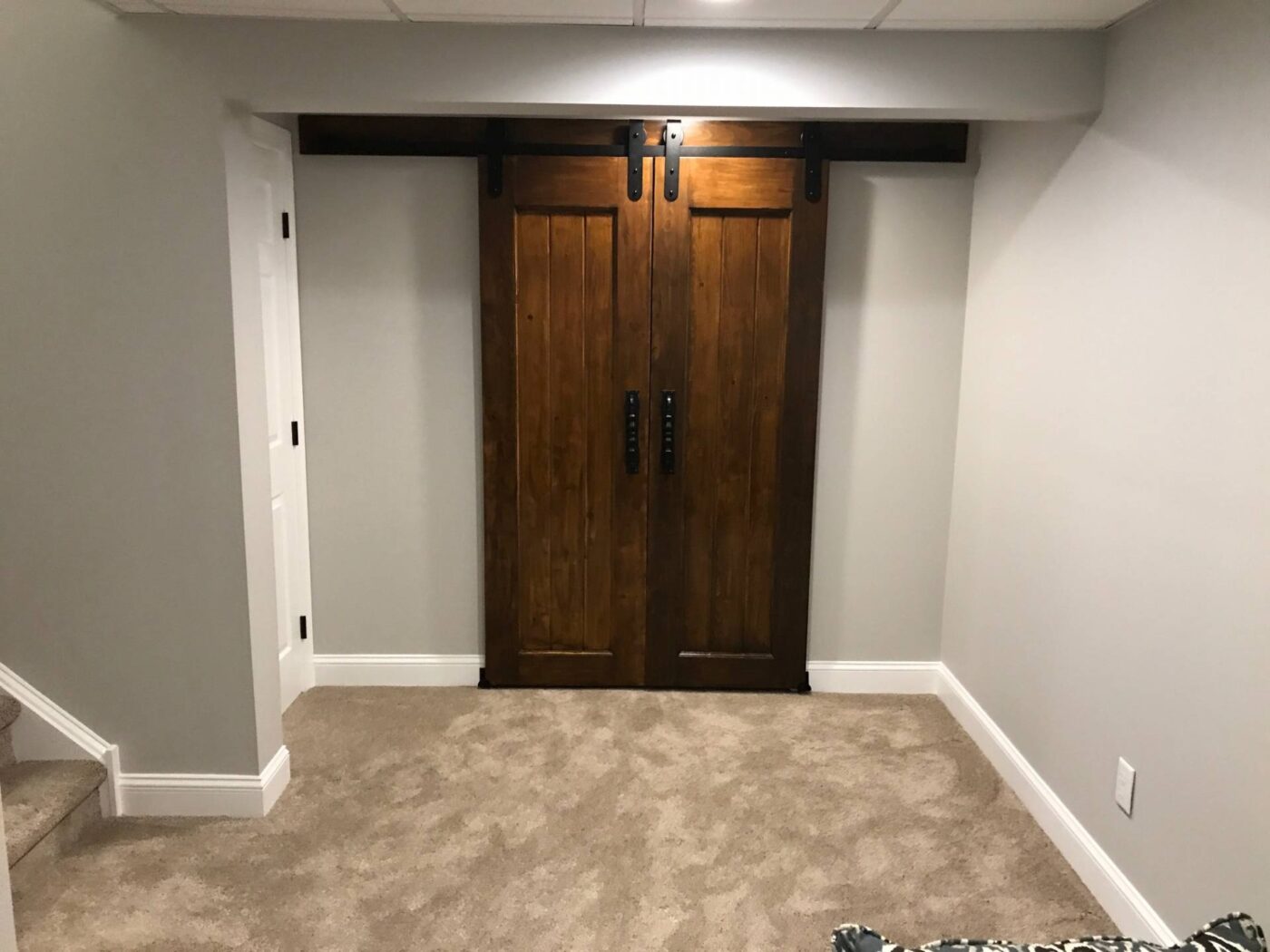 Custom Barn Doors - New Holland Supply
